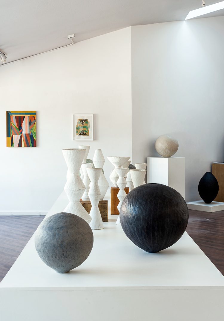 In Place: Gianna Commito and Giselle Hicks at Harvey Preston Gallery, Aspen - Ceramics Now