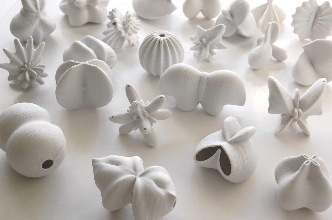 Drawing Through Clay - Ceramics Now