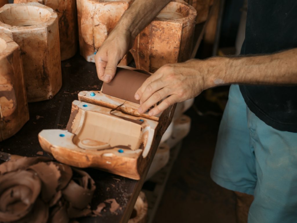 A visit to the studio of Jono Pandolfi. Photography essay by Spencer ...