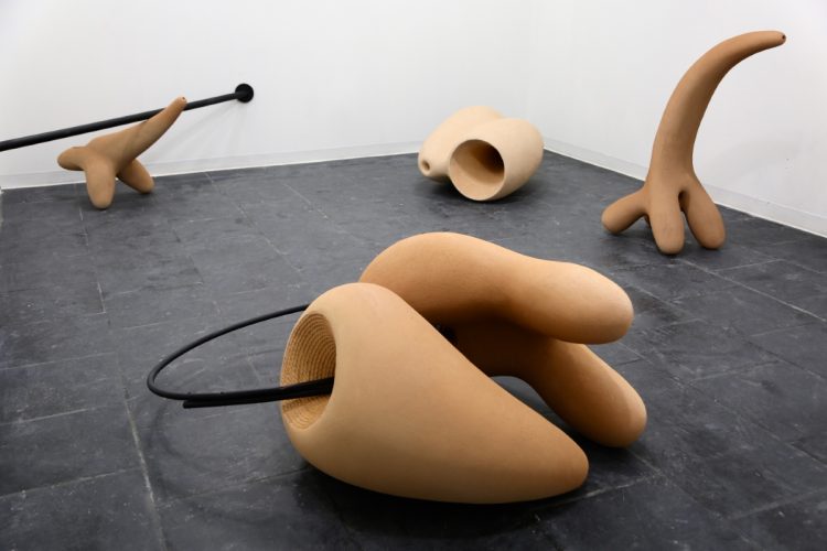 Uriel Caspi: Selected works - Ceramics Now