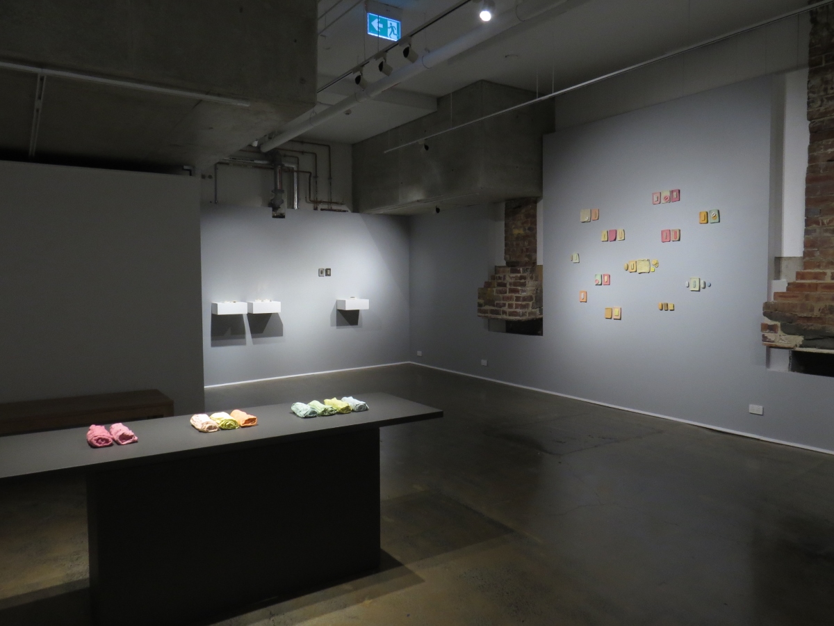 Honor Freeman: lave at Sabbia Gallery, Sydney - Ceramics Now
