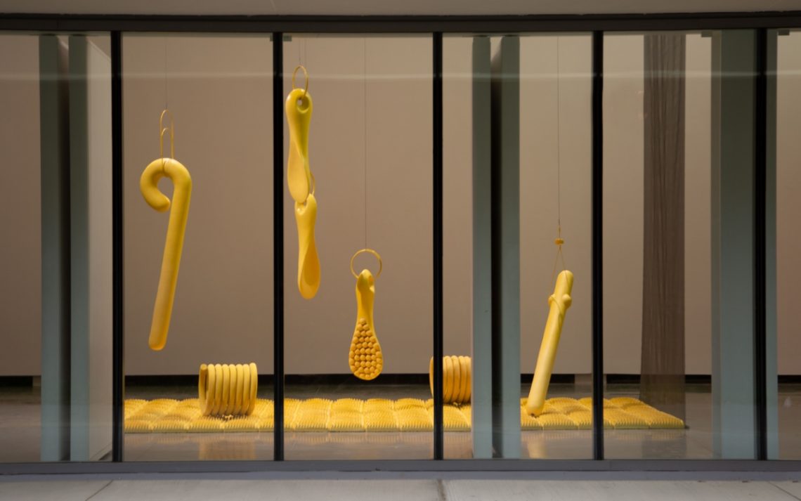 Uriel Caspi: DAR - Terra Incognita, 2021 - Ceramics Now