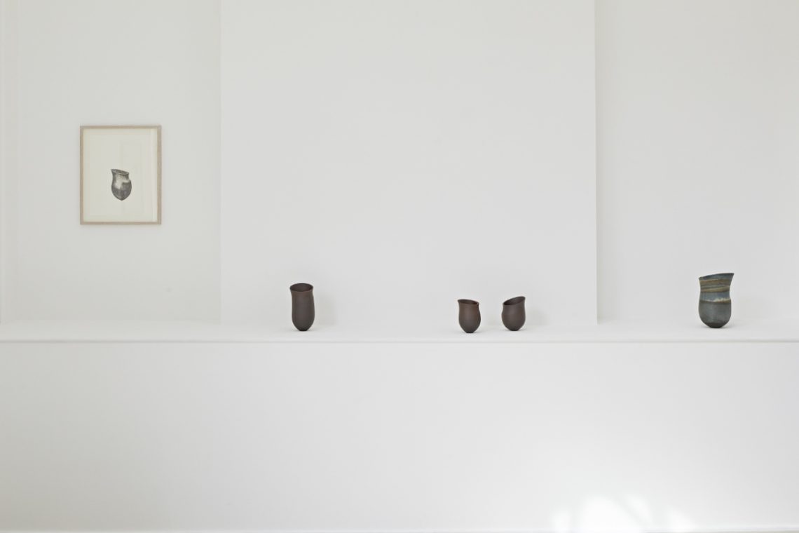 Jennifer Lee: Ten Pots at Erskine, Hall & Coe, London - Ceramics Now