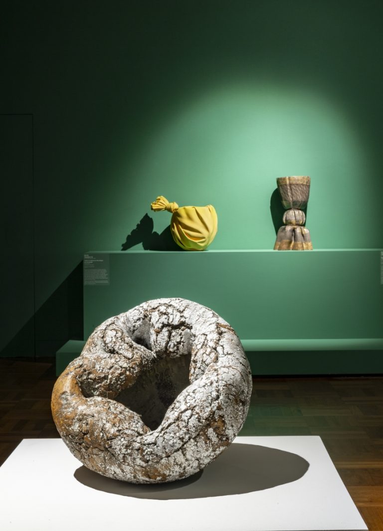 Pure Form: Japanese Sculptural Ceramics at the Art Gallery of South ...