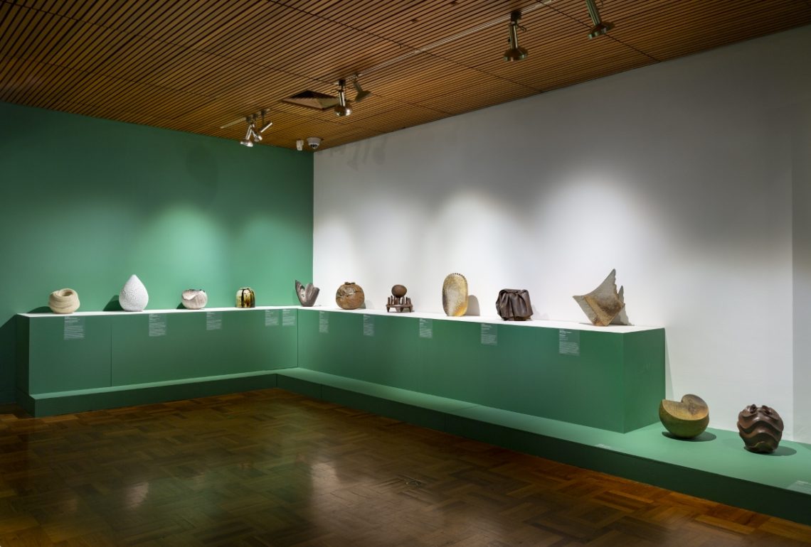 Pure Form: Japanese Sculptural Ceramics at the Art Gallery of South ...