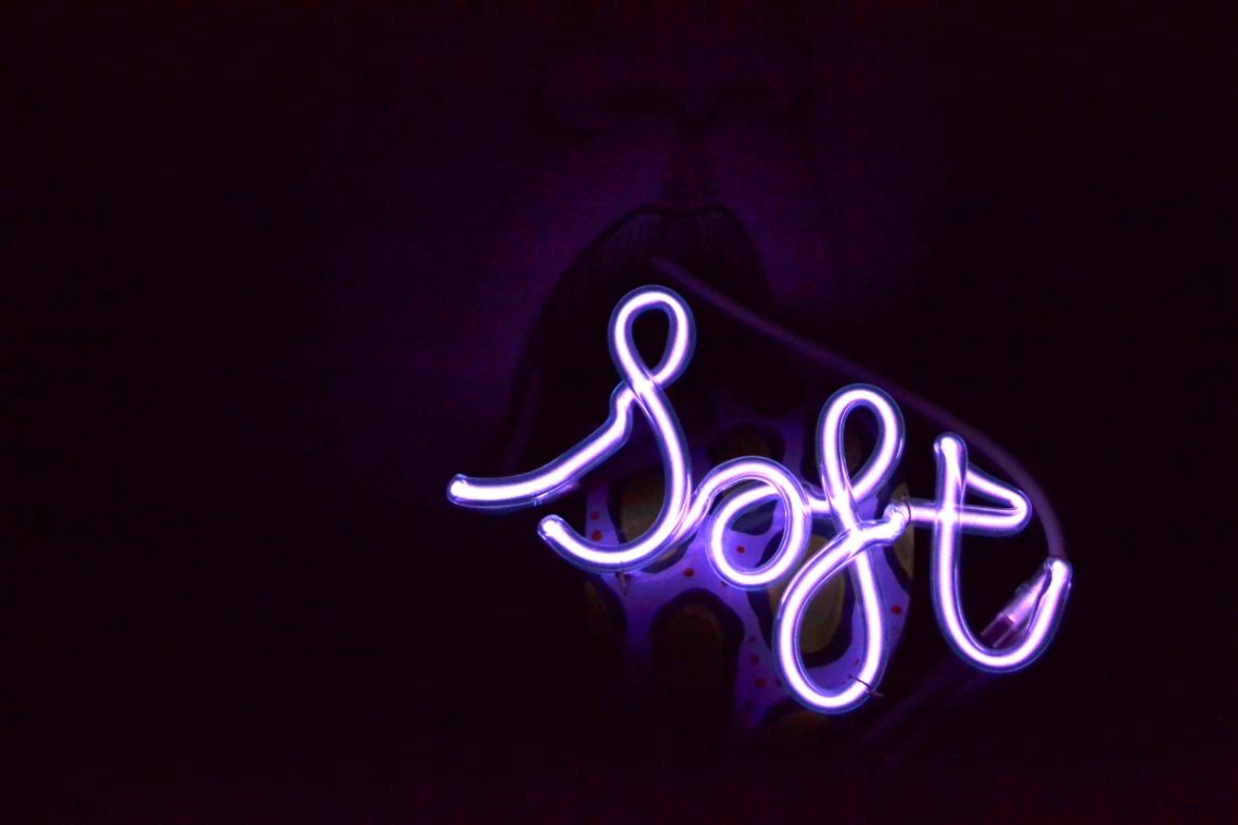 Hannah Pierce: Head Pops and Long Locks, 2021-2022 - Ceramics Now