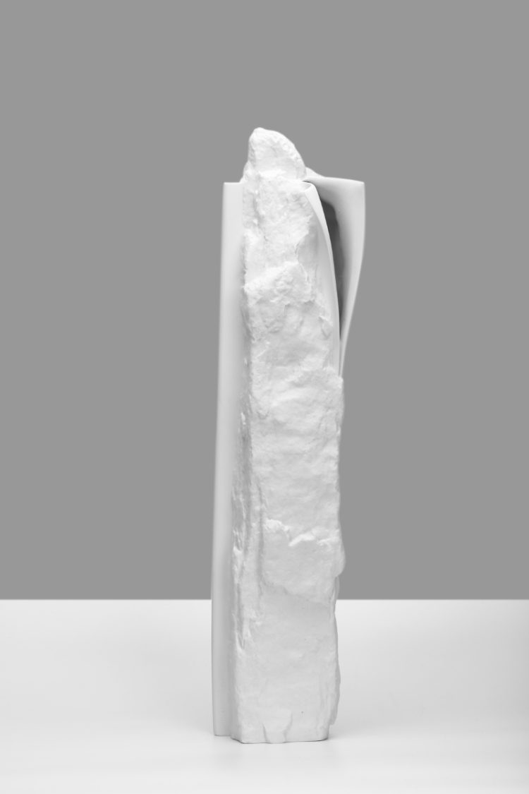 New Stoneware: A Novel Path of Ceramic Art Creation - Ceramics Now