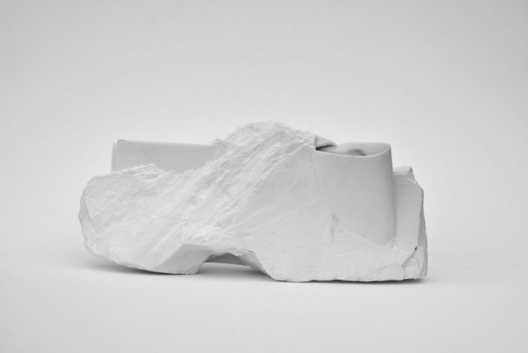New Stoneware: A Novel Path of Ceramic Art Creation - Ceramics Now