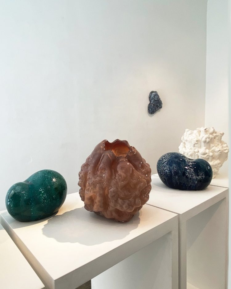 Ellen Ehk Åkesson: I Remember a River at Galerie NeC, Paris - Ceramics Now