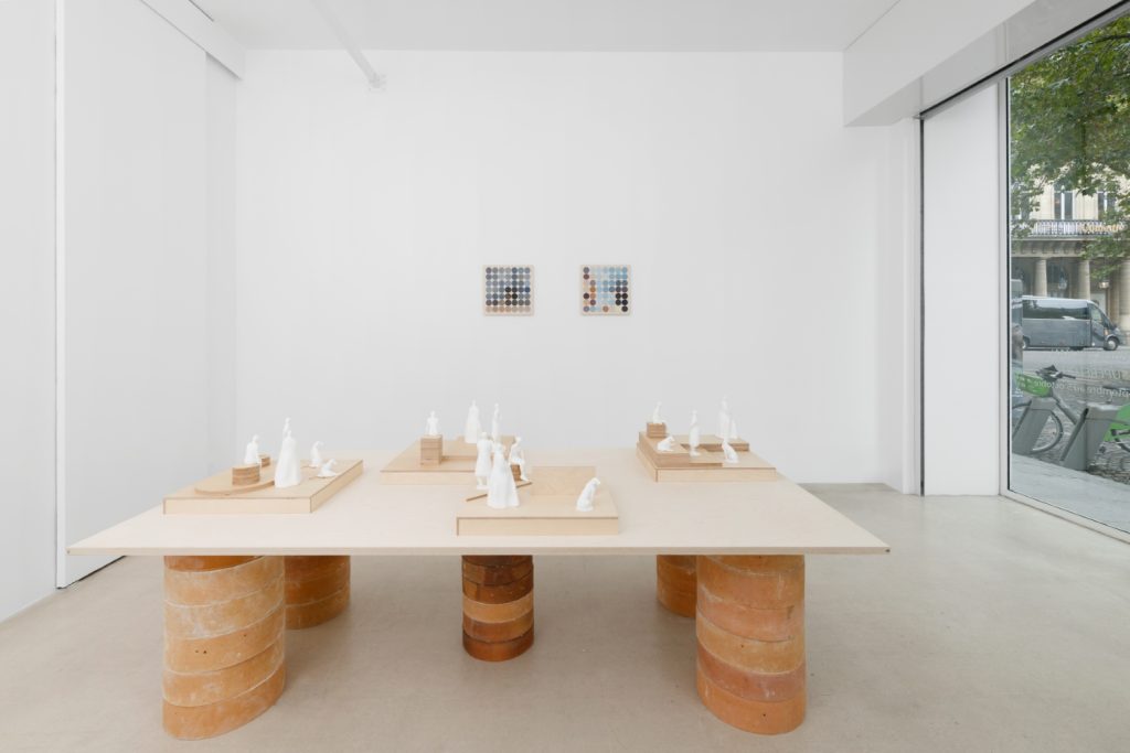 Xavier Veilhan: Superflou at Galerie de Sèvres, Paris - Ceramics Now