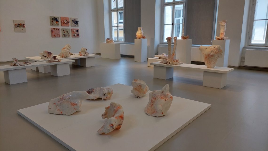 Laurent Petit & Benoît Pouplard: Sculpting Memory at Stadtmuseum Siegburg - Ceramics Now