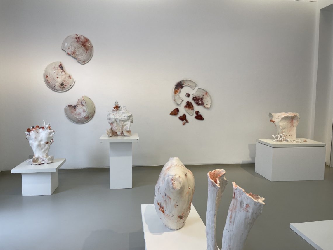 Laurent Petit & Benoît Pouplard: Sculpting Memory at Stadtmuseum Siegburg - Ceramics Now