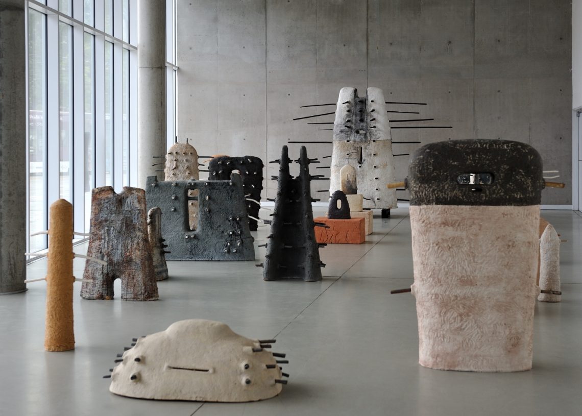 Jing Huang: Loop, 2021-2022 - Ceramics Now