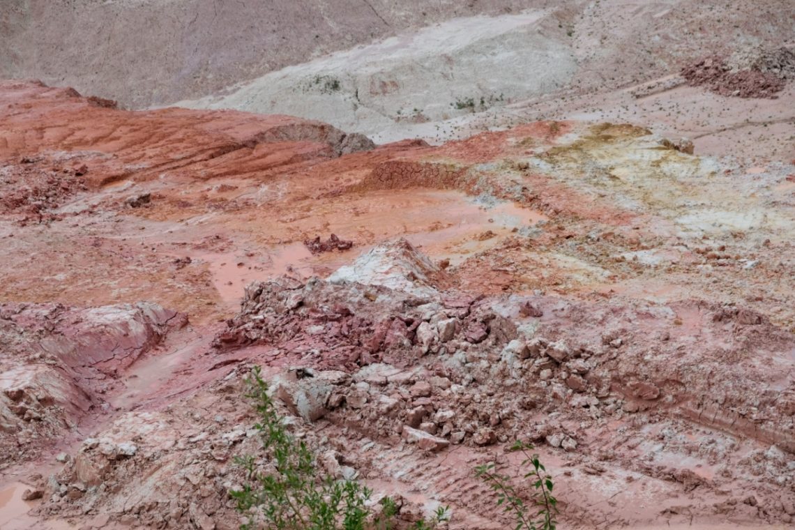 Tontouristen Kollektiv: What can be found in the gap between the ...